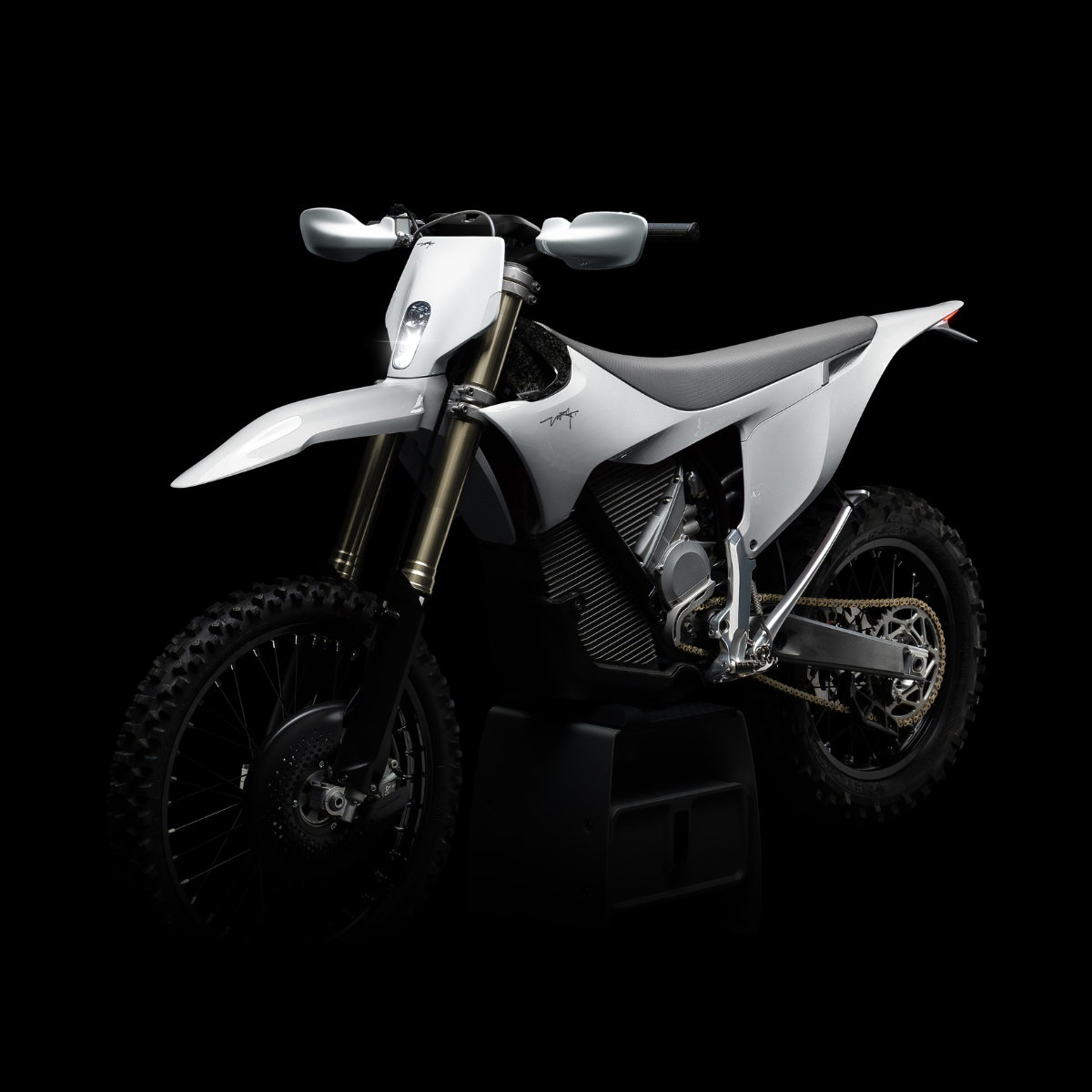 Stark VARG Electric Dirt Bike - EX 60hp - ADR Road Registered ...